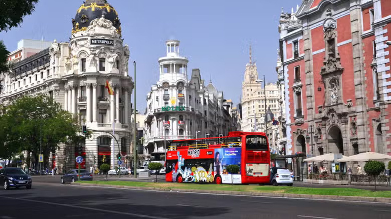 Madrid City Tour Bus: a tour of the main landmarks of the Spanish capital